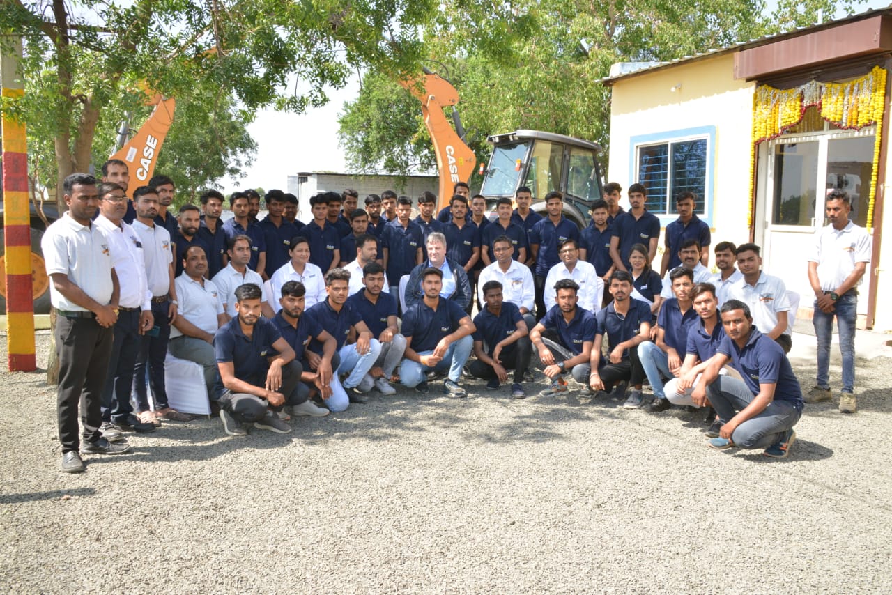 CASE Construction Equipment commemorates its Skill Development ... CASE Construction Equipment commemorates its Skill Development ...